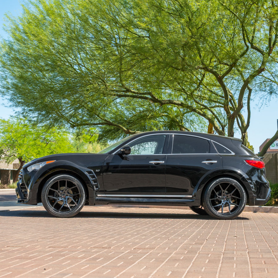 INFINITI QX70 – DILIJAN – Giovanna Luxury Wheels