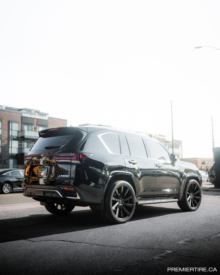 Lexus LX600 – Kapan – Giovanna Luxury Wheels