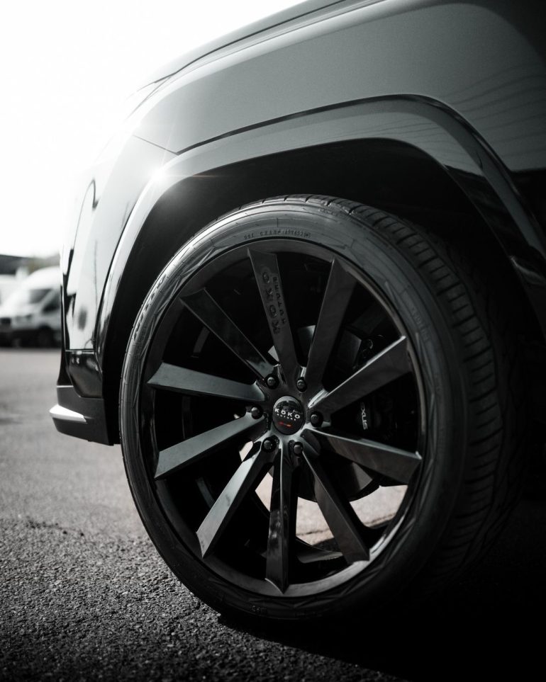 Lexus LX600 – Kapan – Giovanna Luxury Wheels